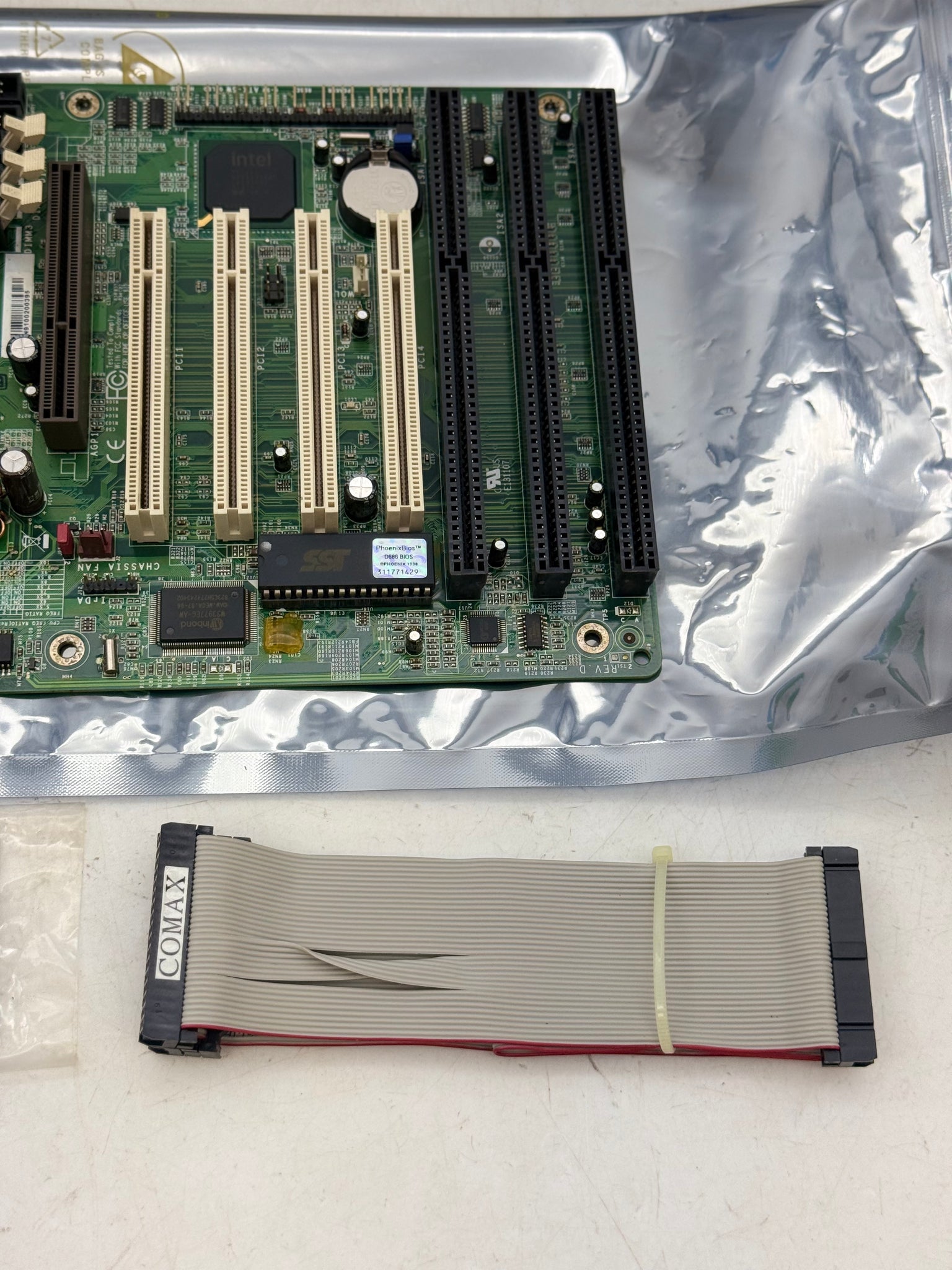 DFI-ITOX GCB60-BX-G ATX Motherboard w/ 256MB RAM, Shield, Celeron (Use ...