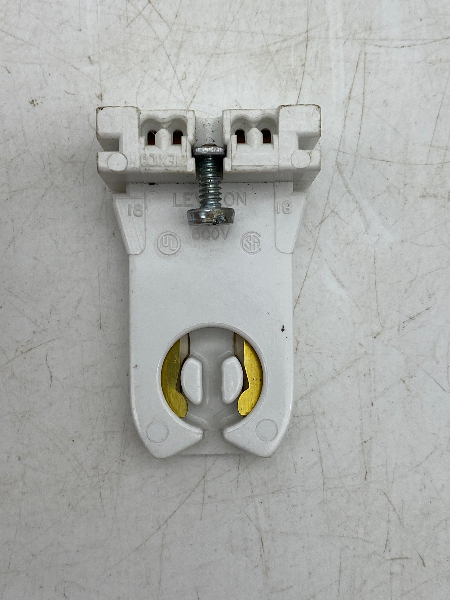 Leviton 13357-NX Fluorescent Lamp Holder *Lot of (30)* (No Box) – Gulf ...